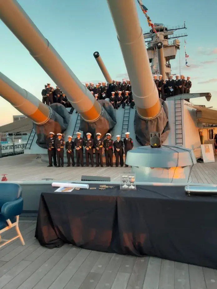 I Got To Go IN the Sub! (USS New Jersey) - Veni Vidi Scripto