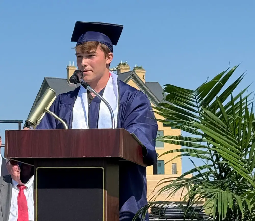 MAST Class of ’25 Gregory Elkanovich - Veni Vidi Scripto